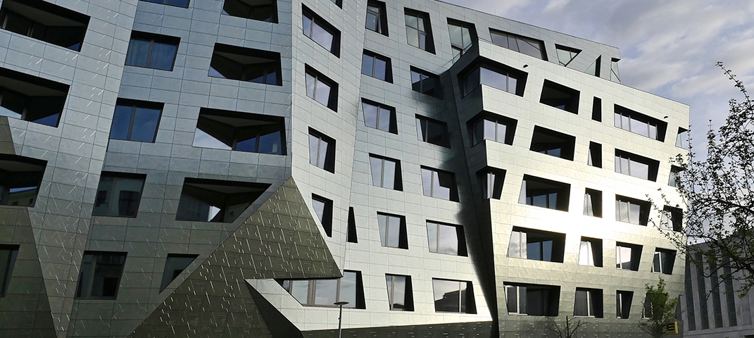 Ceramics for facade applications